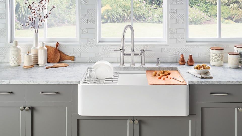 Farmhouse Sinks & Apron-Front Kitchen Sinks | BLANCO