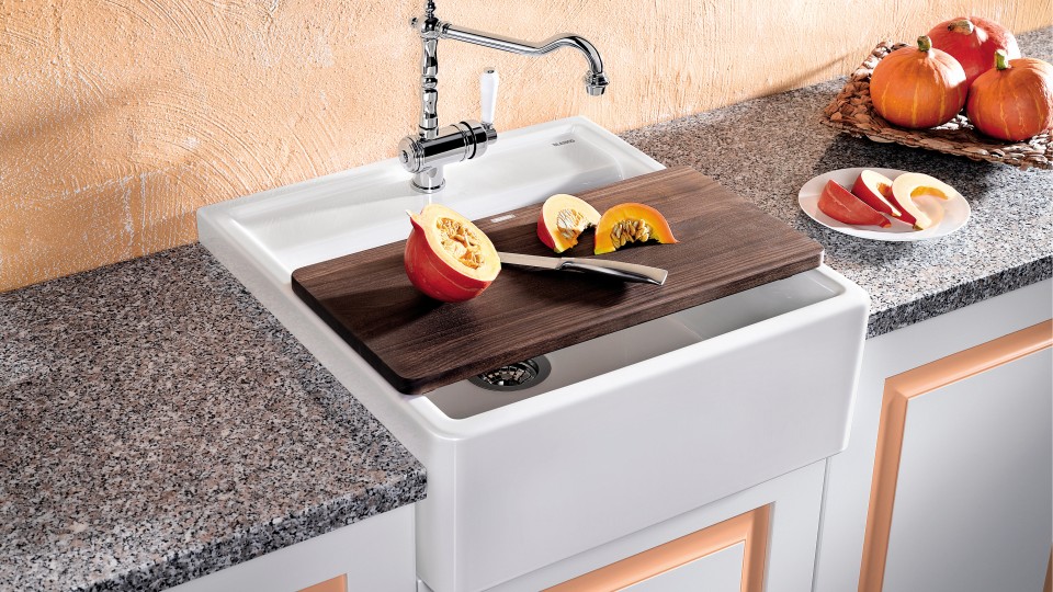 Farmhouse Style Kitchens | BLANCO